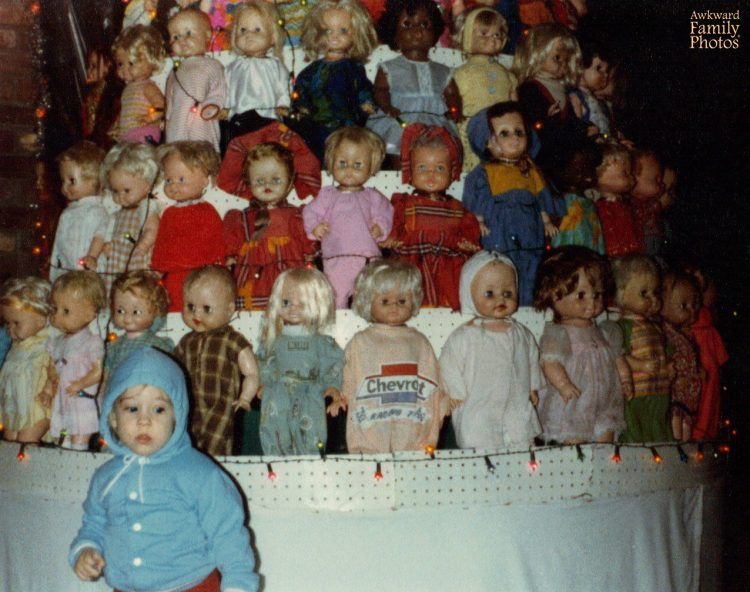 Ferdinand presents … Posing with Dolls – DC's