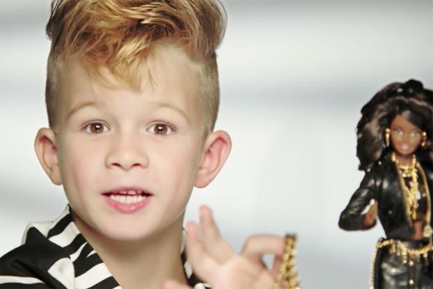 Ferdinand presents … Posing with Dolls – DC's